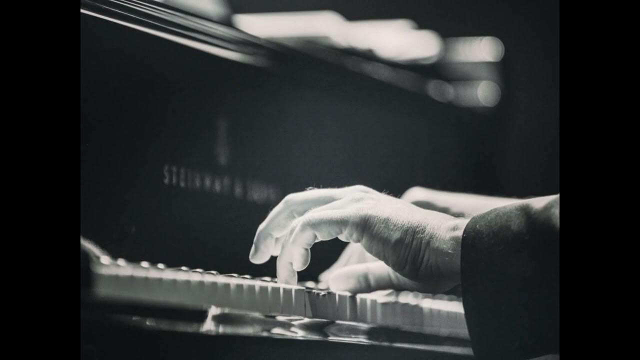 EL HOMBRE DEL PIANO (ANA BELEN ) - YouTube