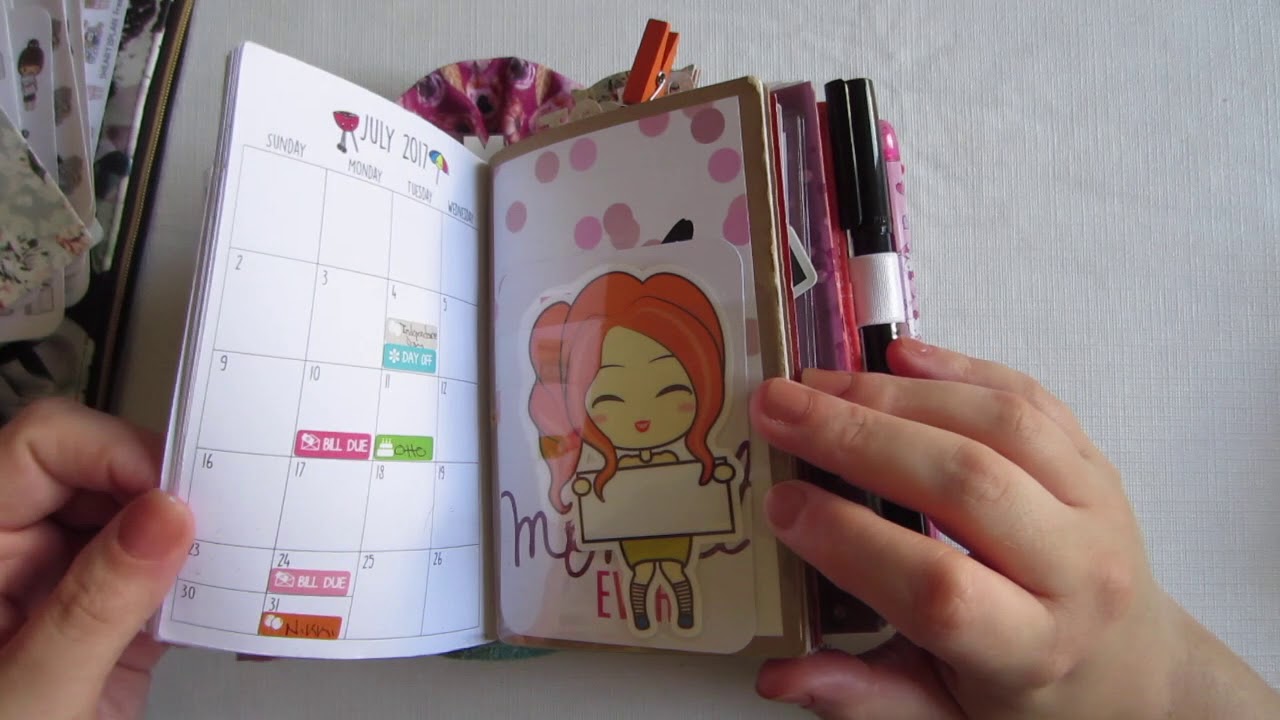 Flip Thru Foxy Fix Pocket Size TN 10.22.17 - YouTube