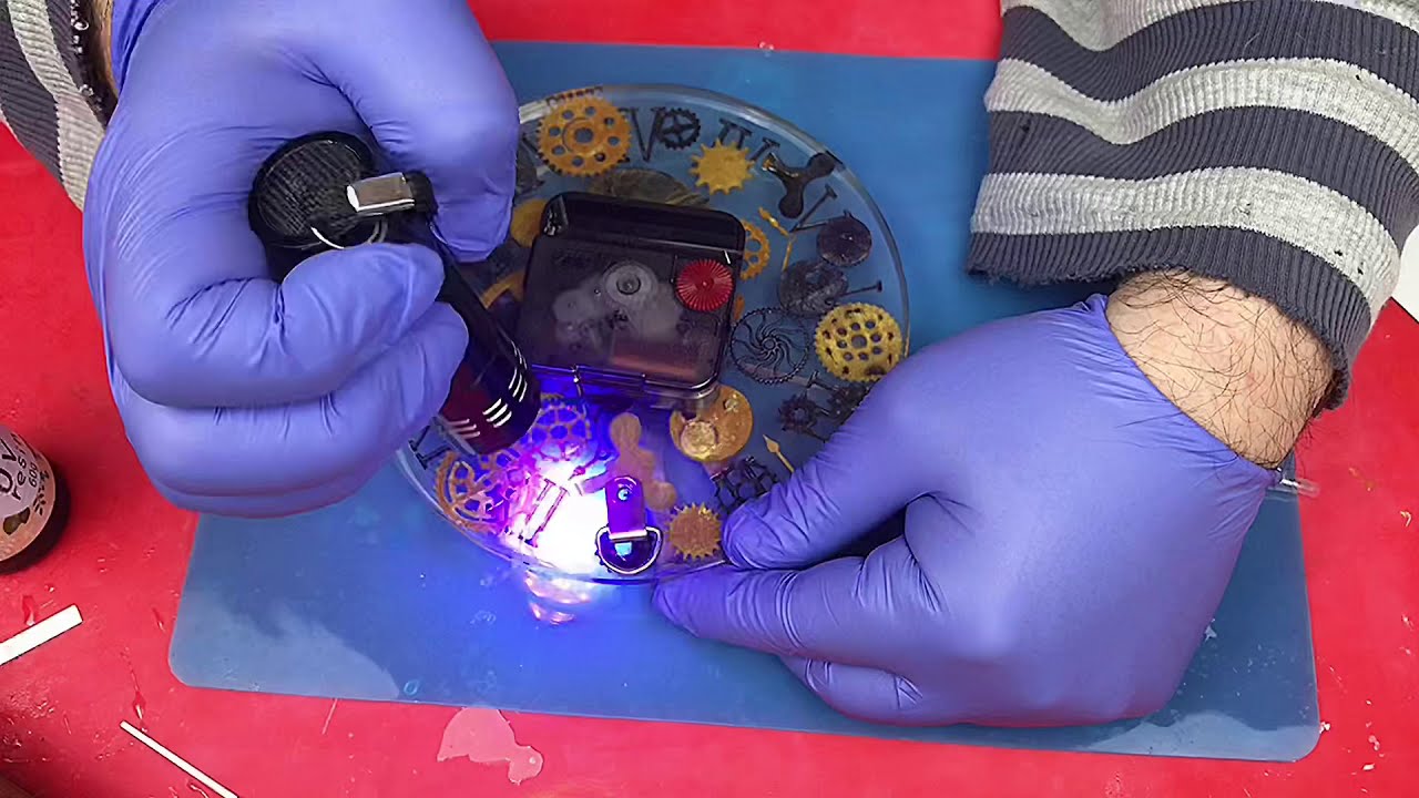 Resin Clock Tutorial - and how to fit the mechanism - YouTube
