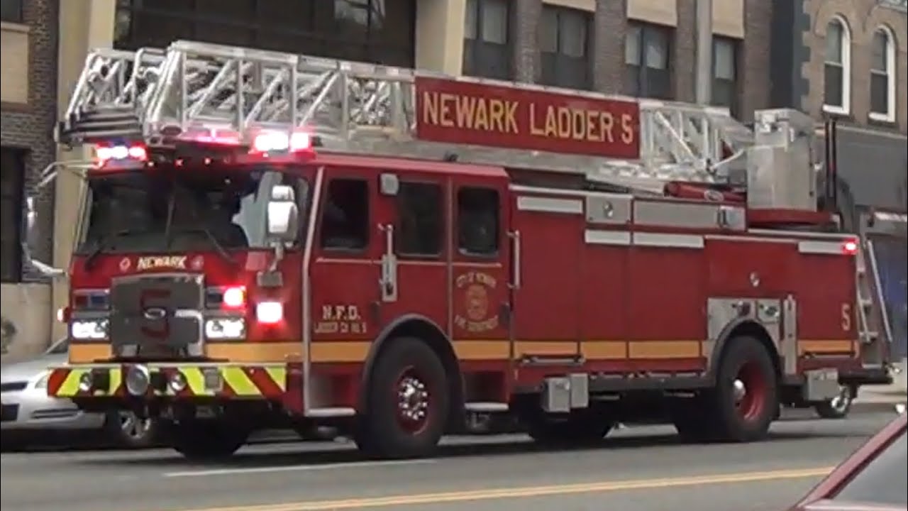 Newark FD Ladder 5 Responding 4-5-24 - YouTube