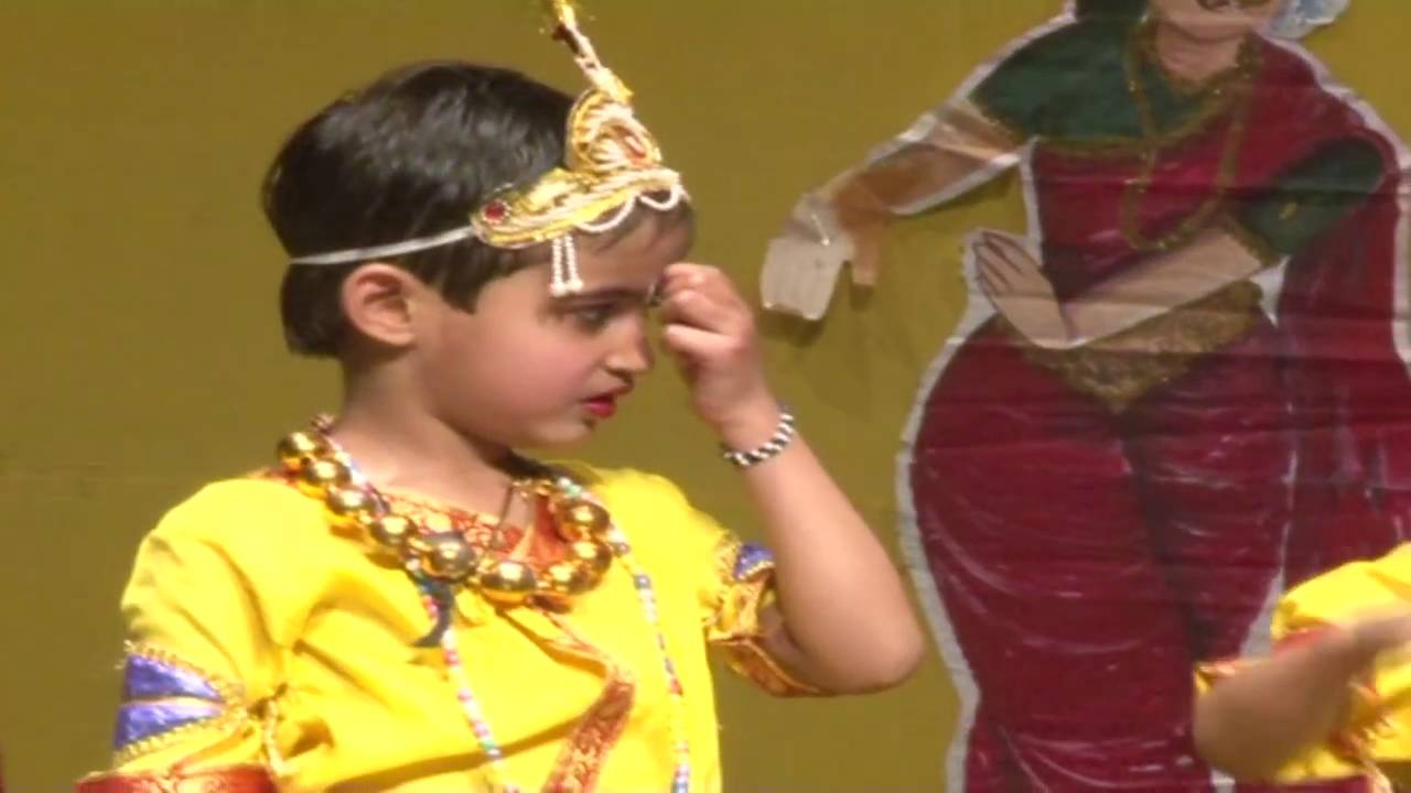 Krishna dance by kids - YouTube
