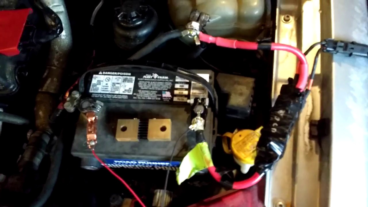 Using a super capacitor as a battery (part 1) - YouTube