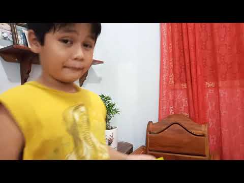 Chizoy: Saying John 3:16 "God loves you" and showing another Flip book ...