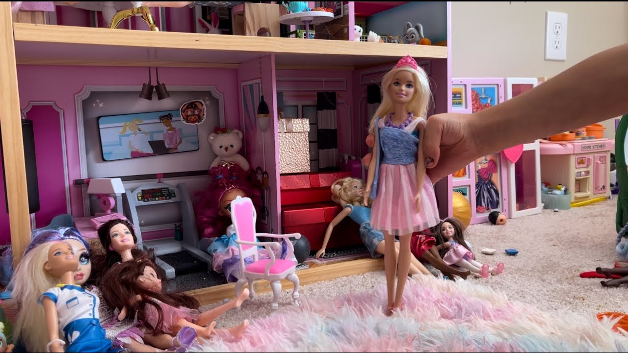 🏠 Barbie Dollhouse Tour! Fun & Magical Pretend Play Adventure! - YouTube