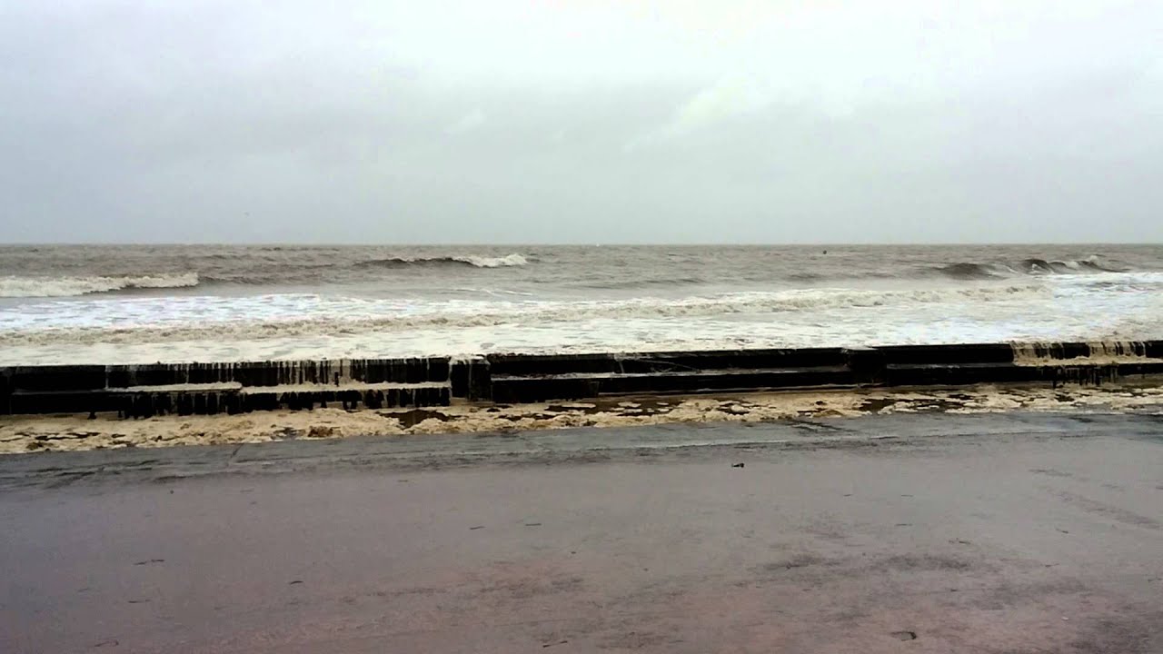 Colwyn bay prom dec 2013(1) - YouTube