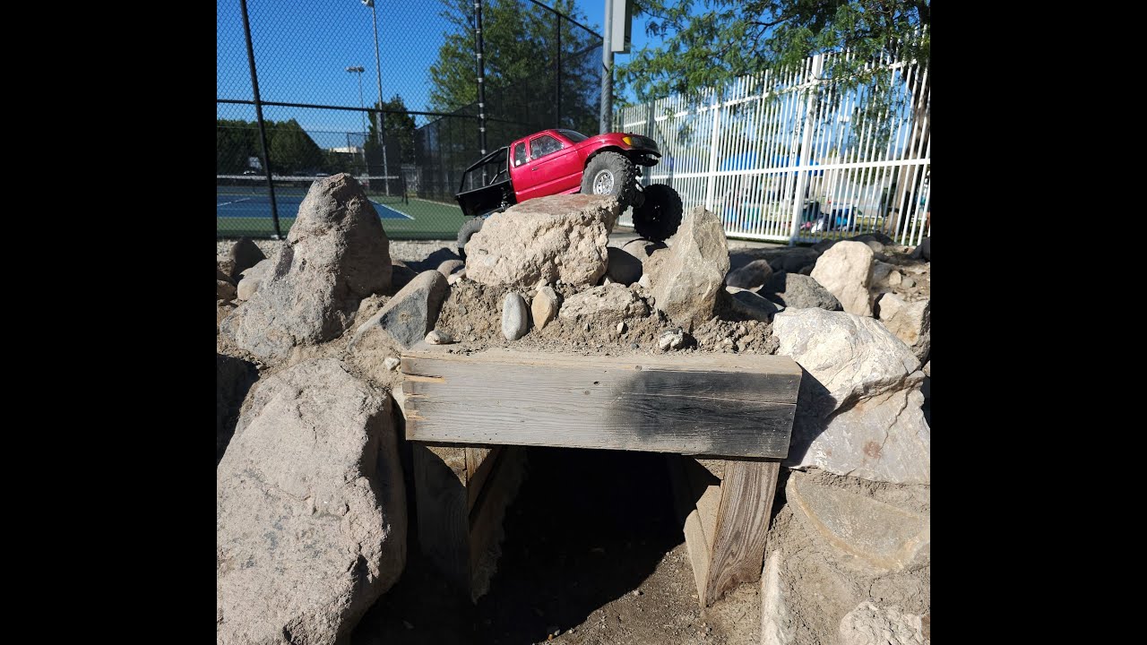 Exploring the New West Valley RC Crawling Park - YouTube