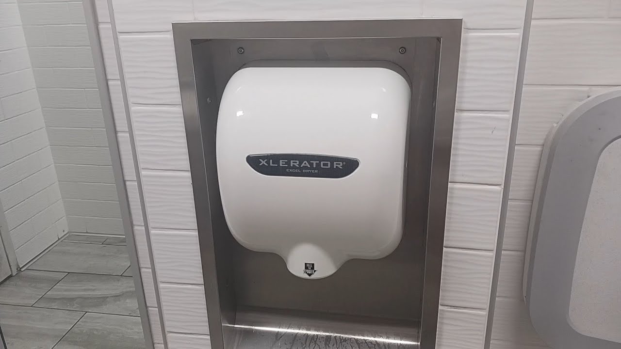 (Retake*) 2021 Xlerator at the Burlington in Mira Mesa - YouTube