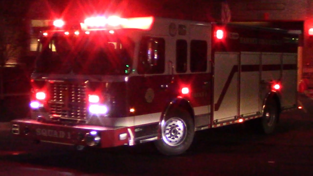 Hamden Fire Department Squad 1 and Rescue 1 Responding - YouTube