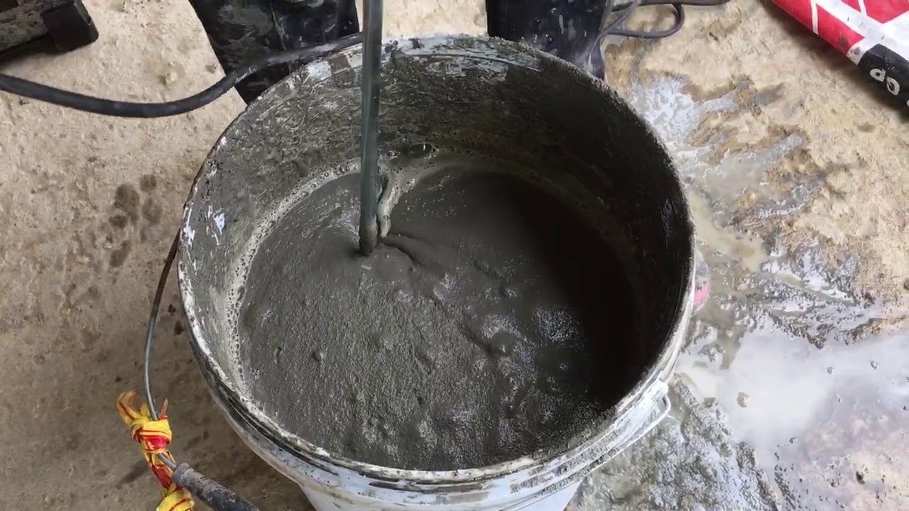 Mixing Conbextra GP on site - YouTube