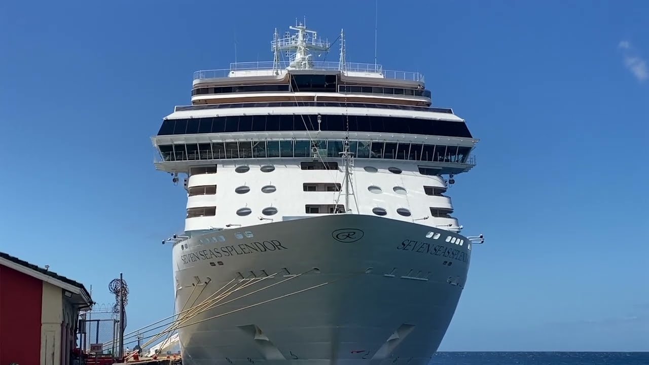 Regent Seven Seas Cruises Splendor (SS Splendor) inaugural call to Port ...