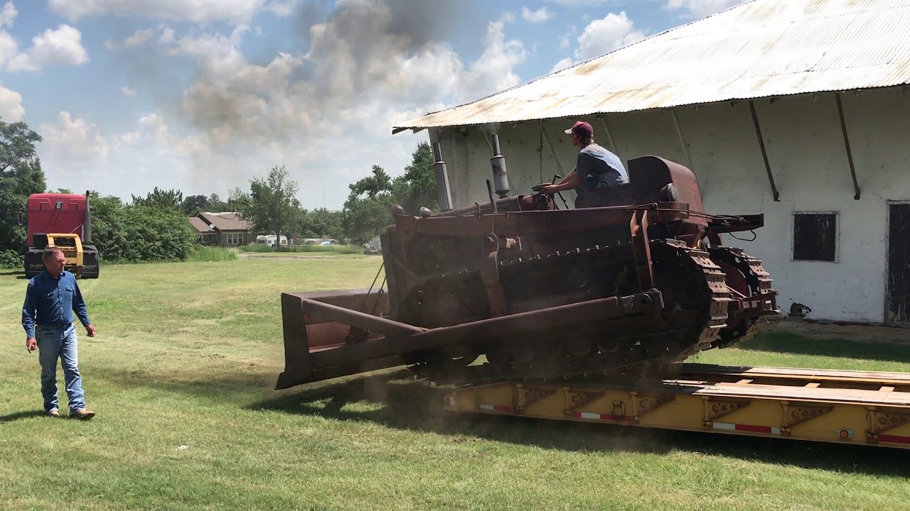 1939 International TD 18 Finally starts and runs on diesel - YouTube