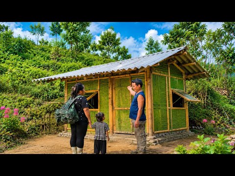 Trieu Vang helped Uyen Thu and her mother complete their house, which deeply moved them.