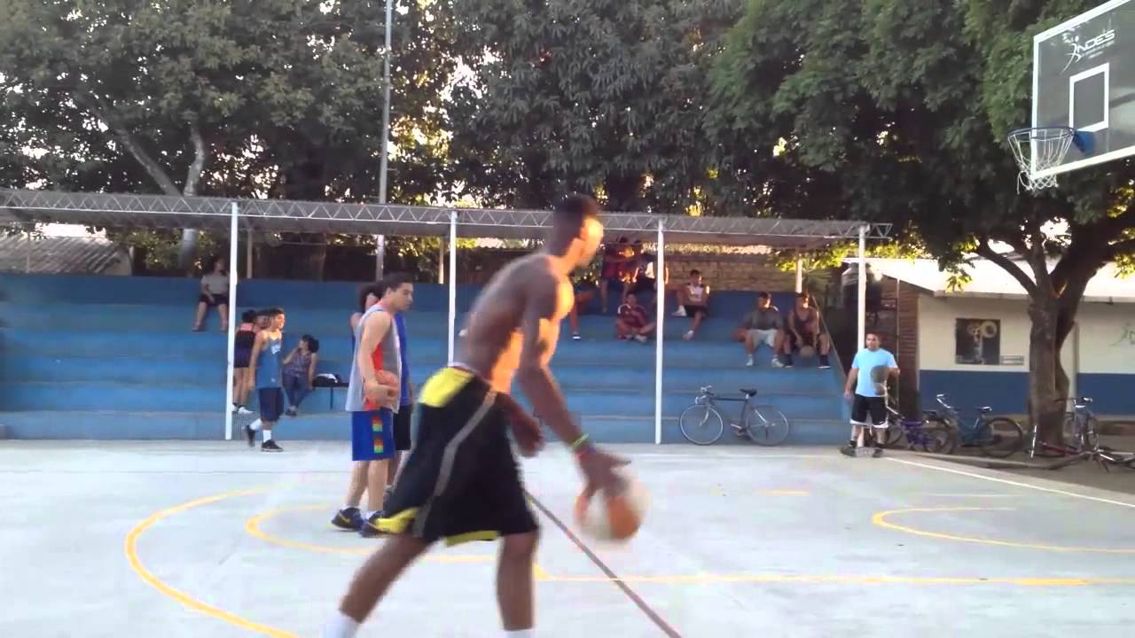 Marc Montavious in Chalchuapa El Salvador - YouTube
