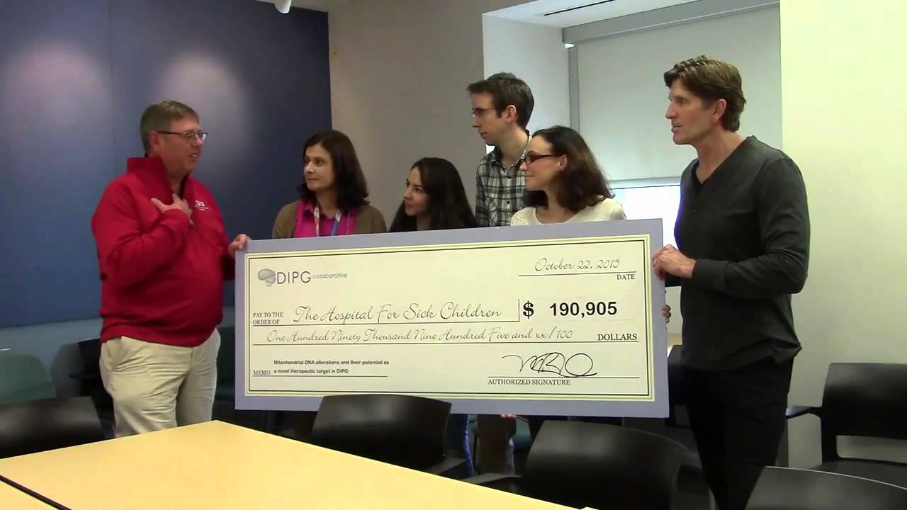 DIPG Collaborative and Mike Babcock Surprise Sick Kids Hospital - YouTube