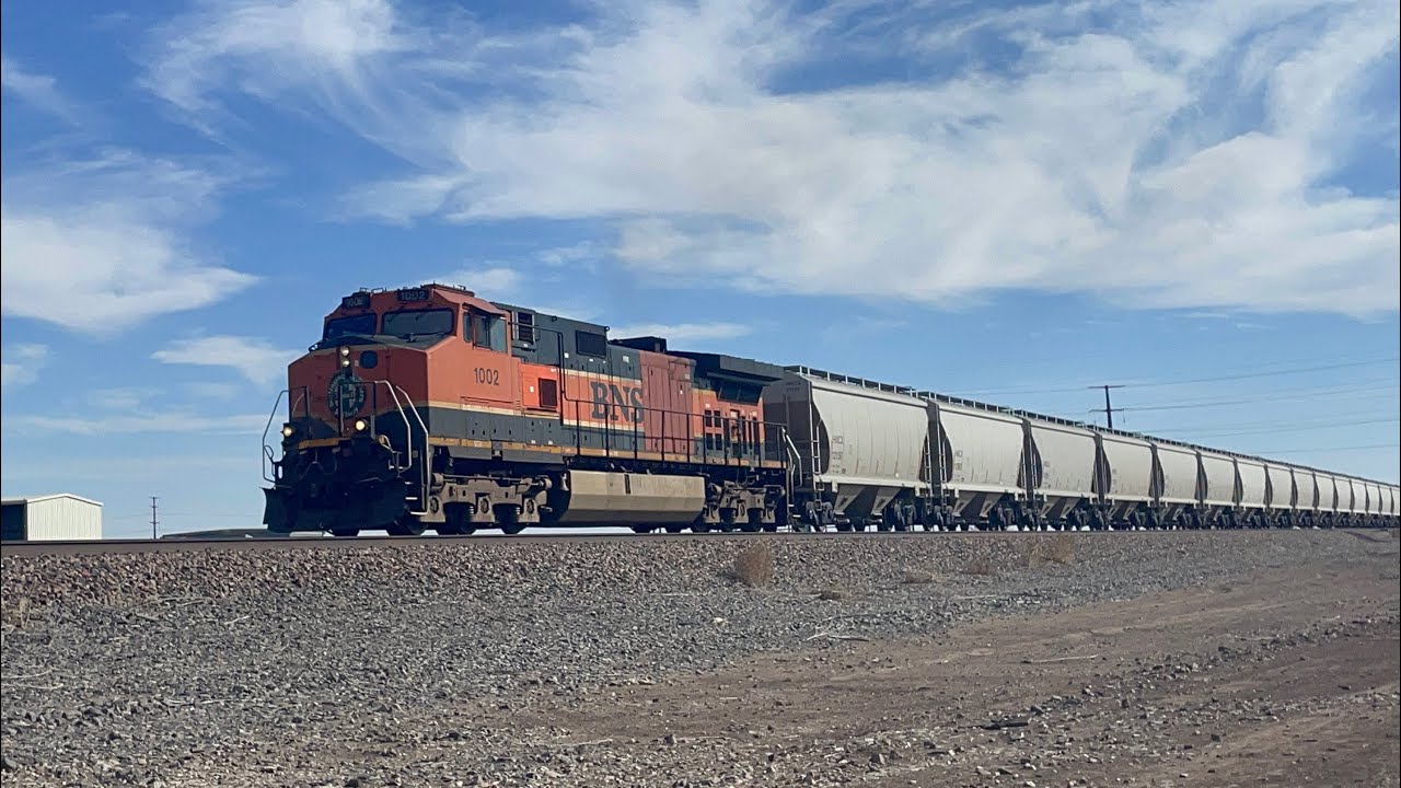 BNSF Puts On A Show On The Transcon in Texas Part 4 April 2023 FT BNSF ...