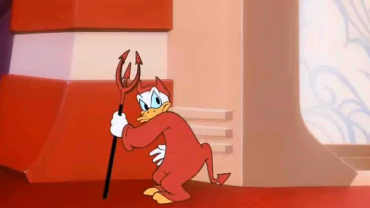Donald Duck Tries to Scare... - YouTube