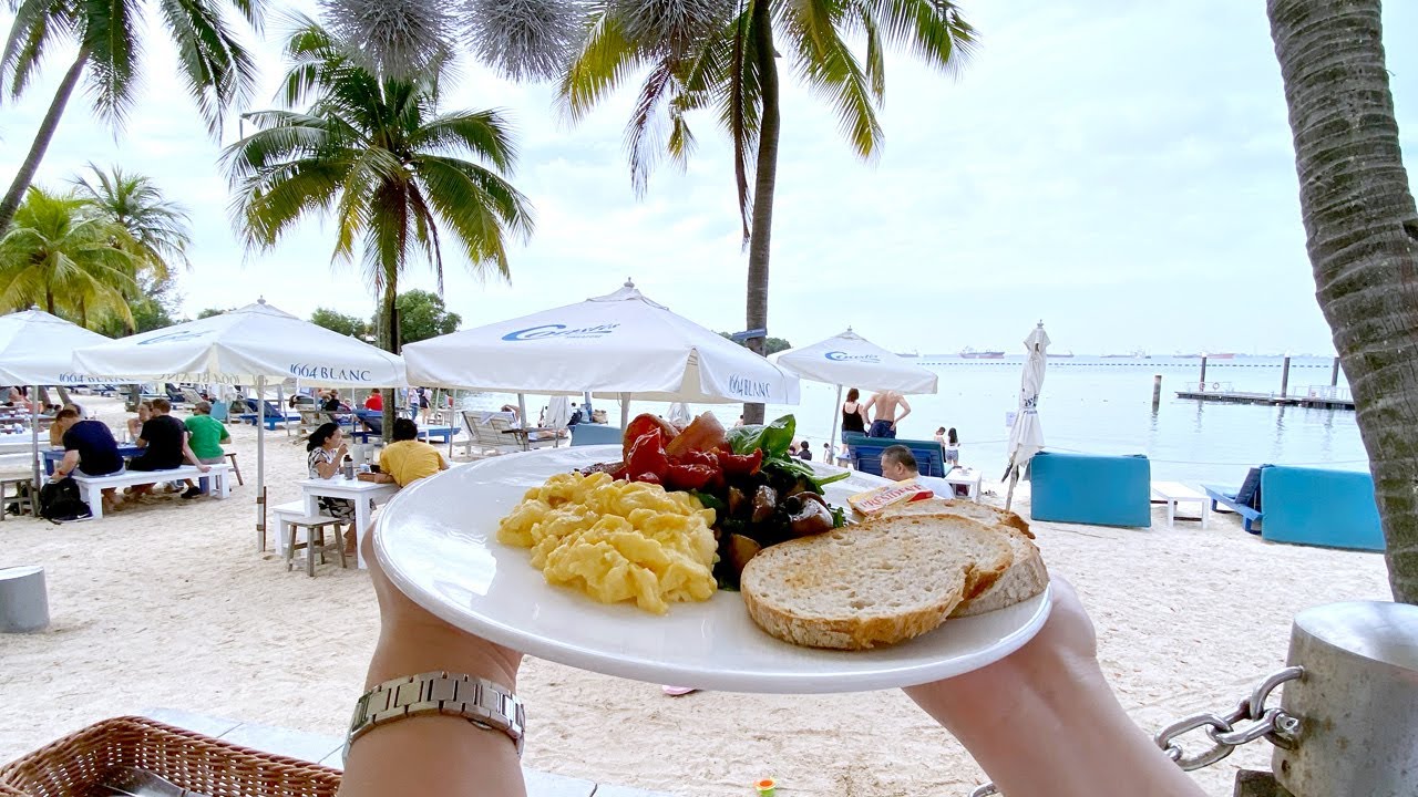 Relaxing Breakfast by the Beach - YouTube