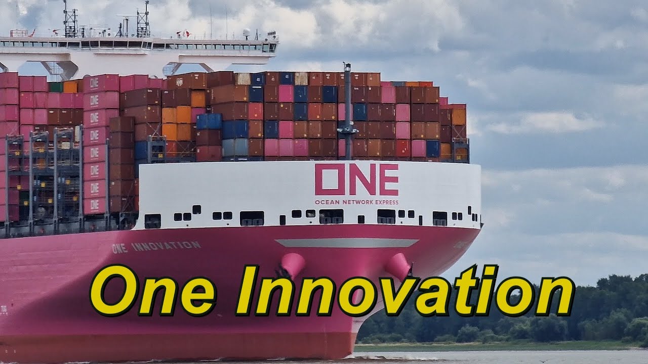 Containerschiff One Innovation - YouTube