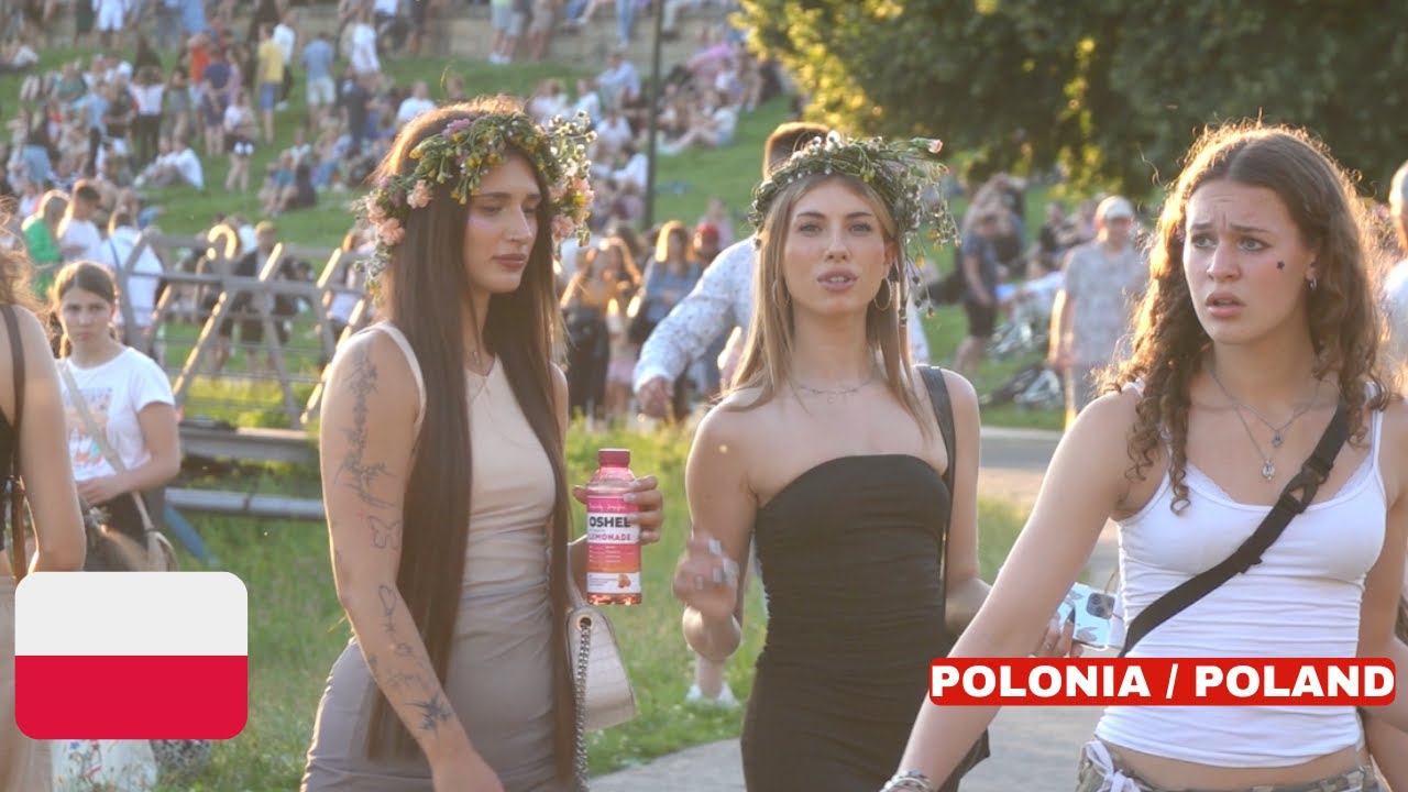 MUJERES POLACAS atractivas, caminando junto al río | CRACOVIA 🇵🇱 - YouTube