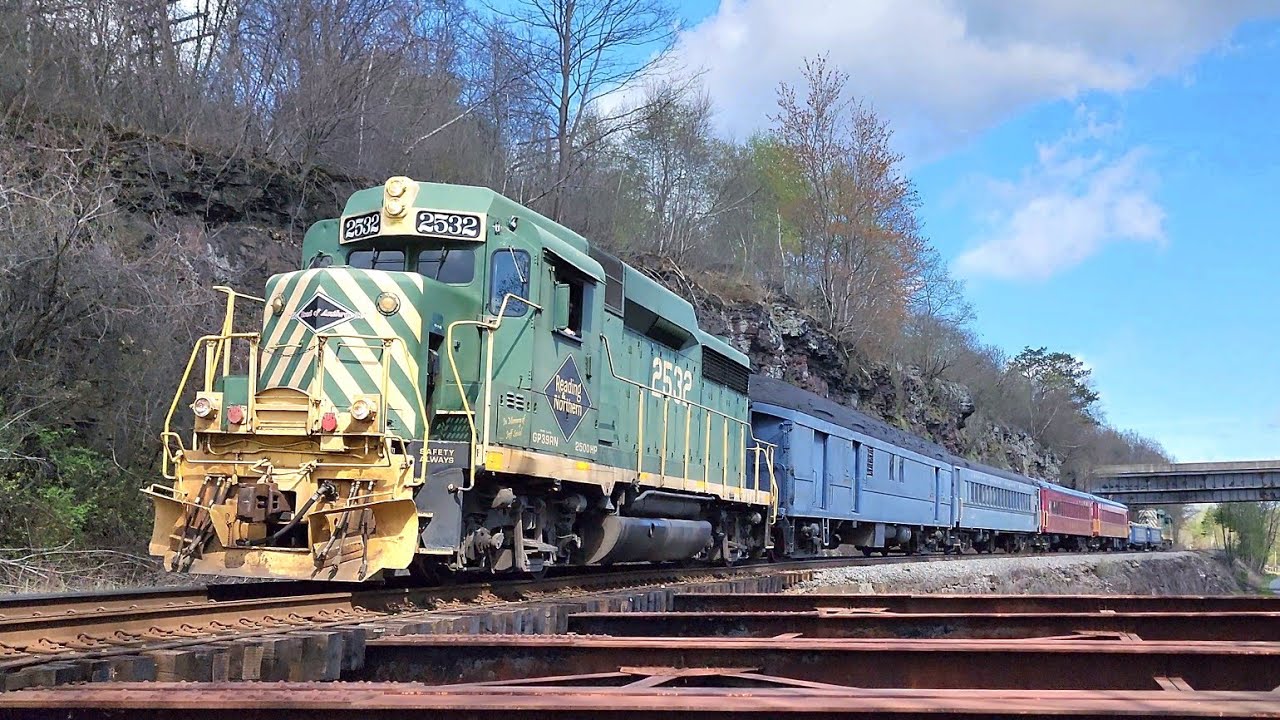 Reading & Northern's Lehigh Gorge Scenic Railway 1st Bike Train of 2023 ...