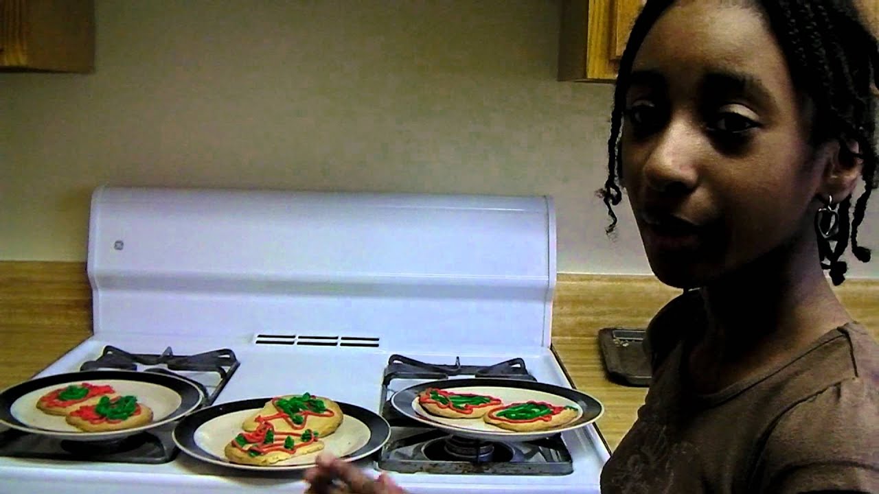 Cooking with Chef Clara (Baking Sugar Cookies) - YouTube