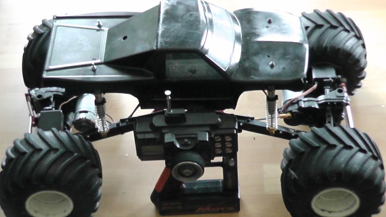 Tamiya Clod Buster - YouTube