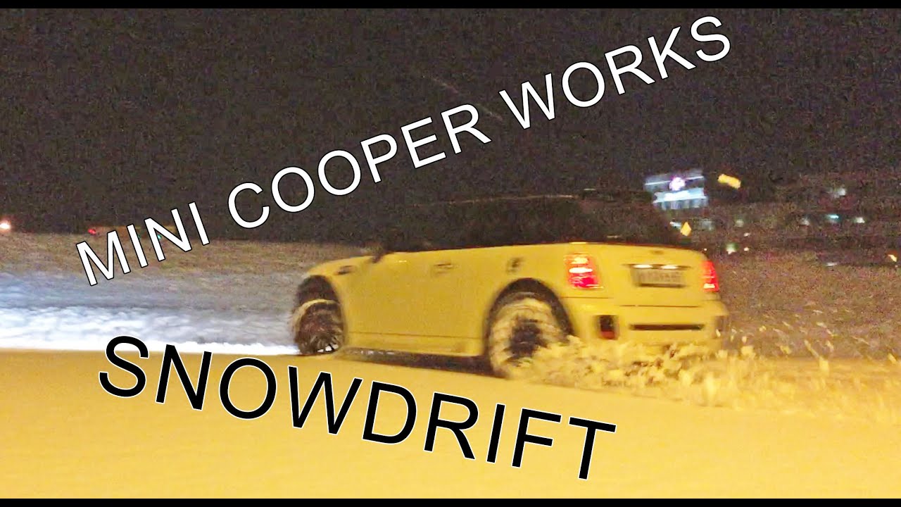 MINI COOPER WORKS SNOW DRIFTING - YouTube