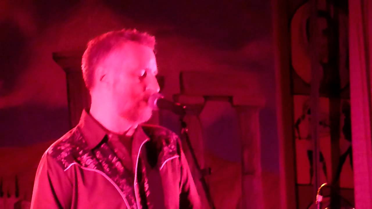 Billy Bragg - Accident Waiting To Happen (Hobart 12.03.14) - YouTube