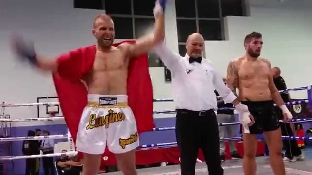 ISSAM BARHOUMI CHAMPION DU MONDE DE KICK BOXING - YouTube