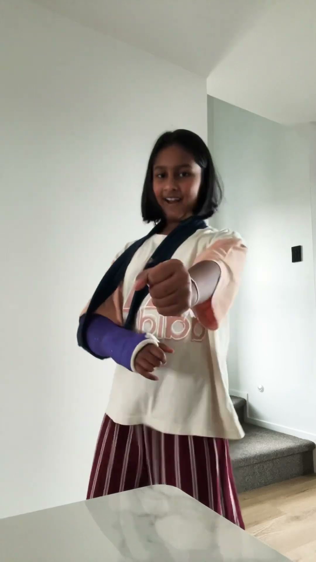 Cheap thrills (WITH A BROKEN ARM😱)#dance #Broken arm - YouTube