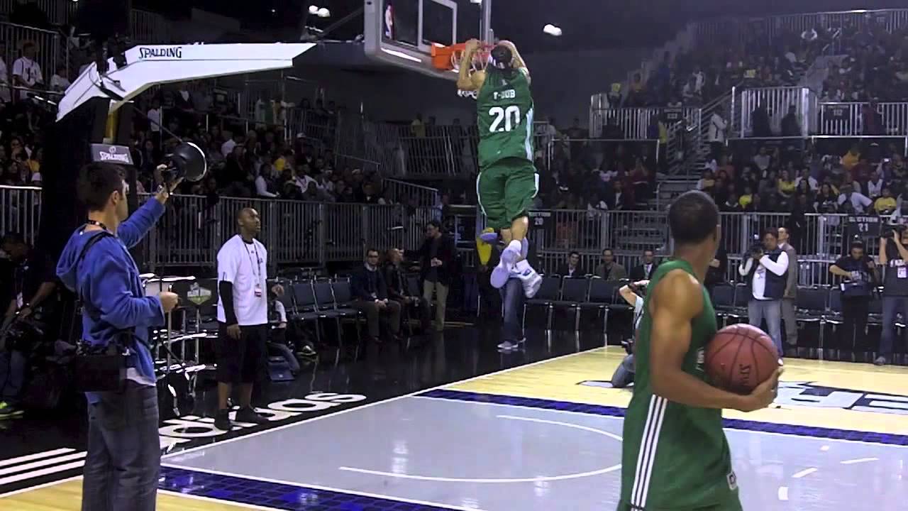 5'9 T-Dub Dunk 52 inch Vertical - YouTube