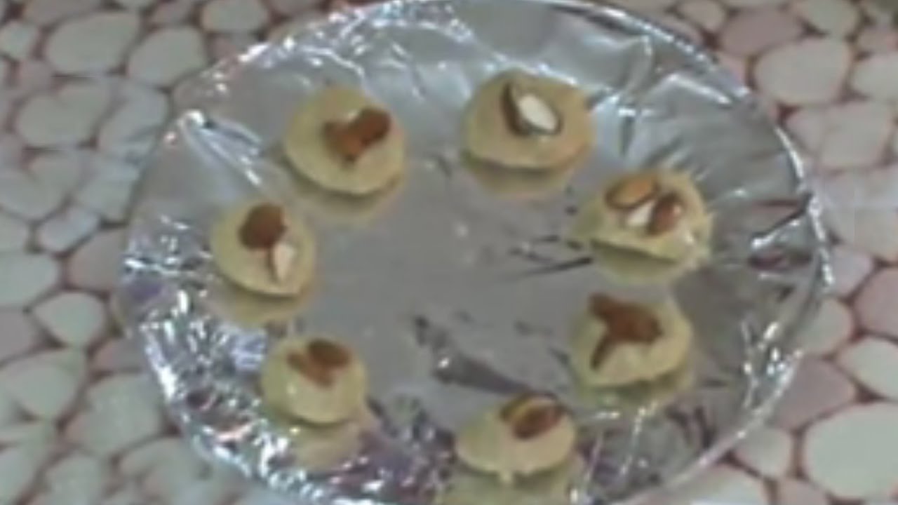 Make Kaju Peda Recipe in Hindi - YouTube