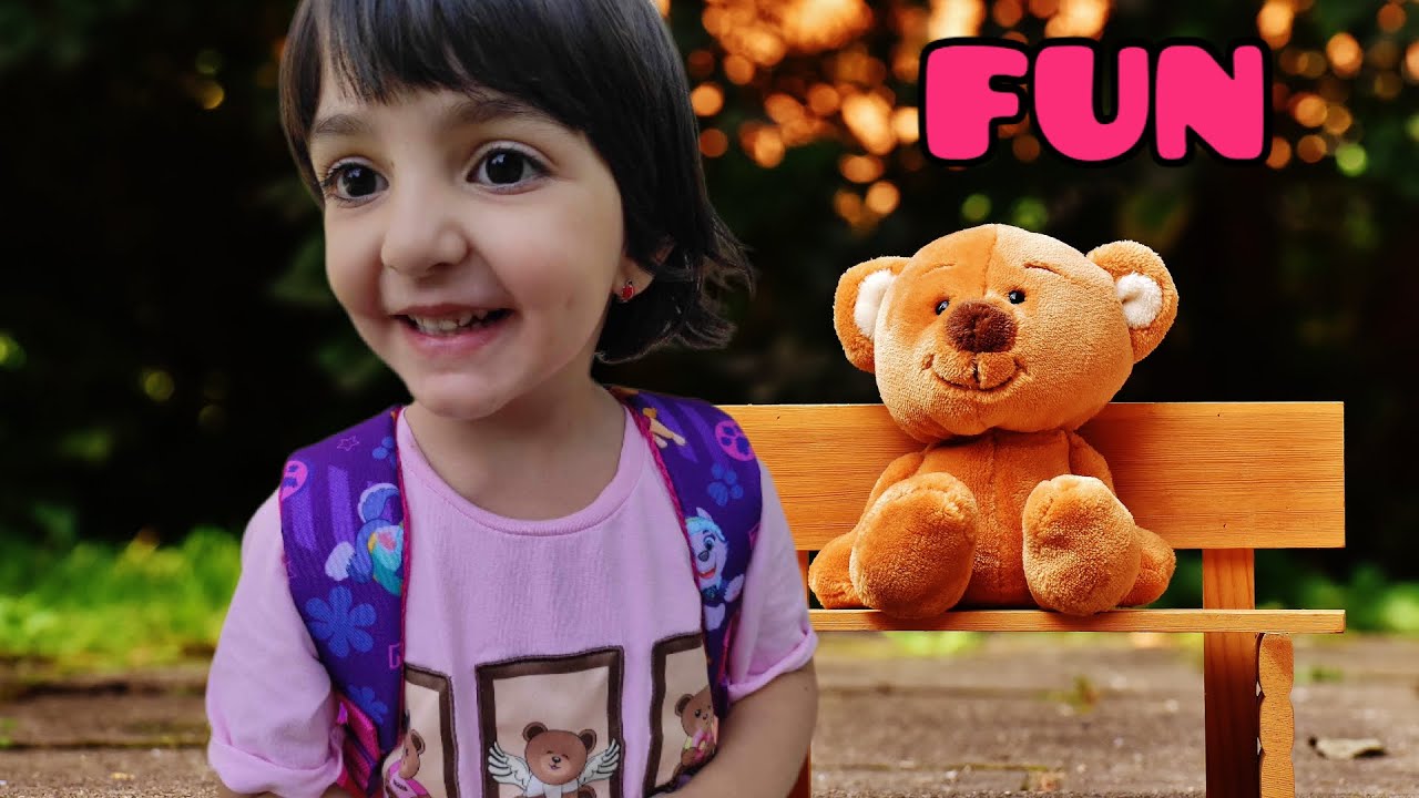 Mira is having fun on the playground / Мира се забавлява на детската ...