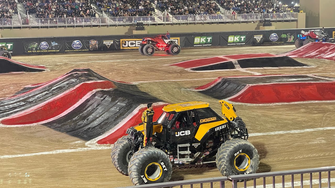 Tal Moreeb Liwa | Monster Jam I Monster Truck - YouTube