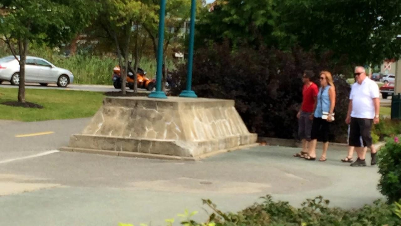 Magog Piste cyclable - YouTube
