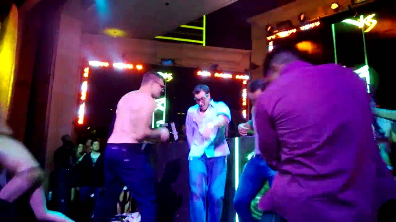Rob Gronkowski at XS dancing onstage with Redfoo - YouTube