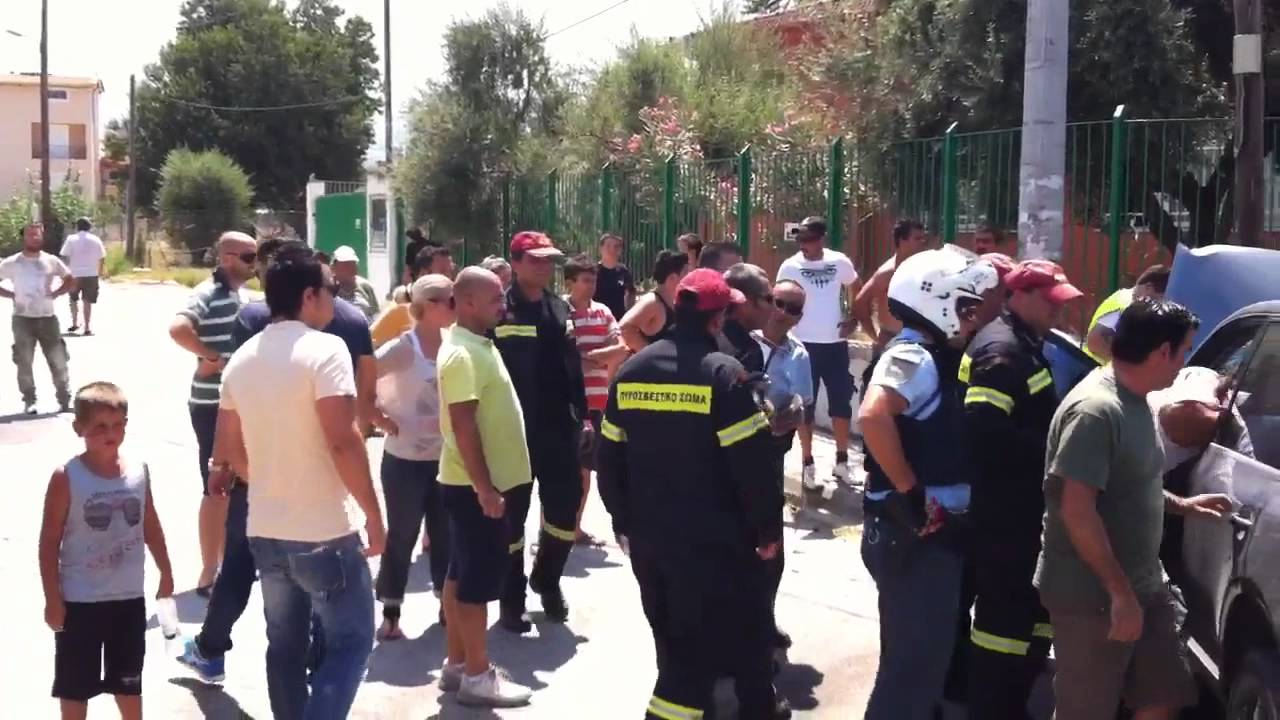 Pelop - Τροχαιο με ανατροπη οχηματος - YouTube