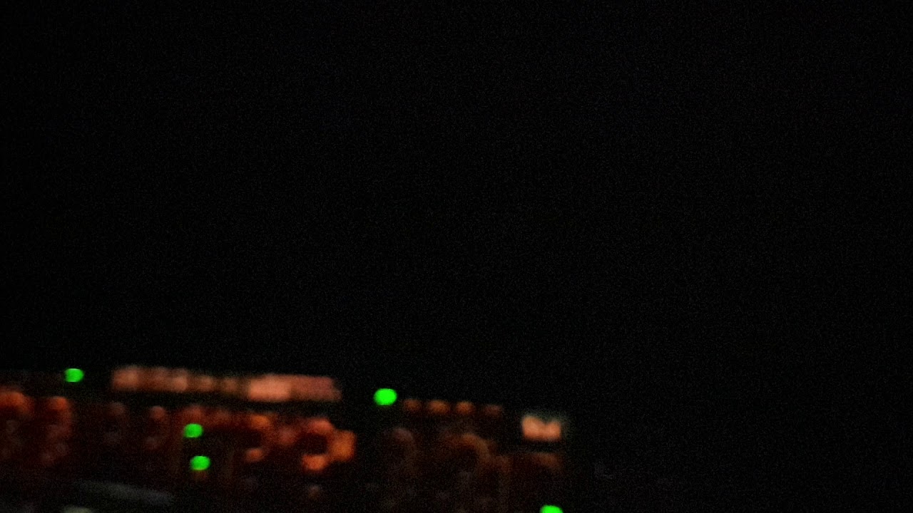 Arcing windshield of an A320 : The strange phenomena of ST ELMO's fire ...