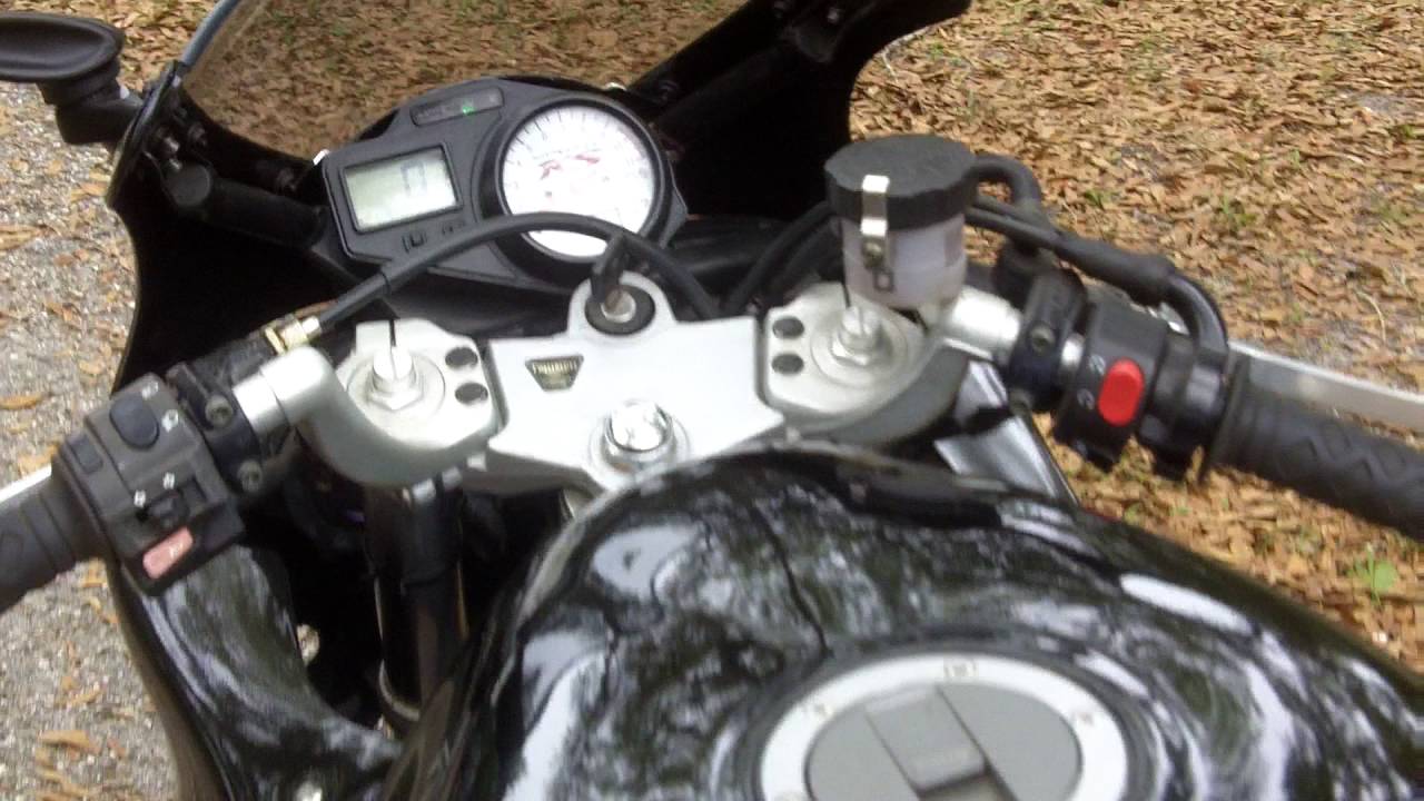 2002 Triumph Sprint RS 955 Triple - YouTube