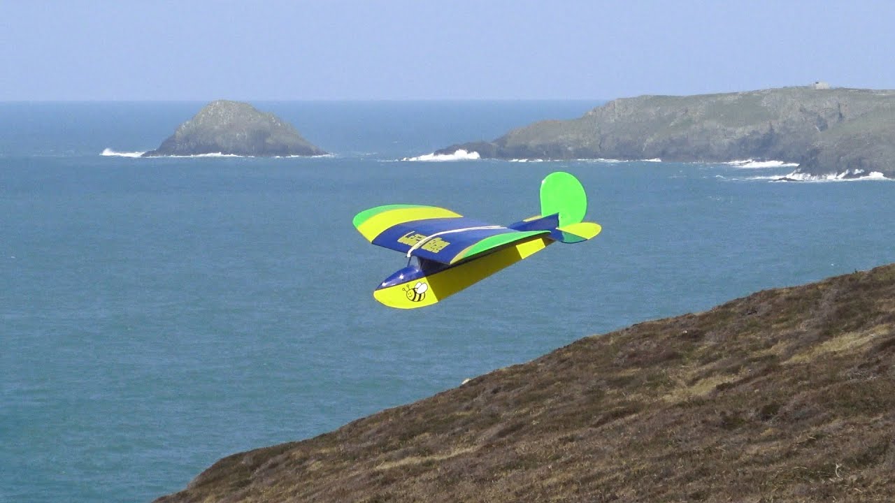 Lazy Bee flight with some onboard footage. - YouTube