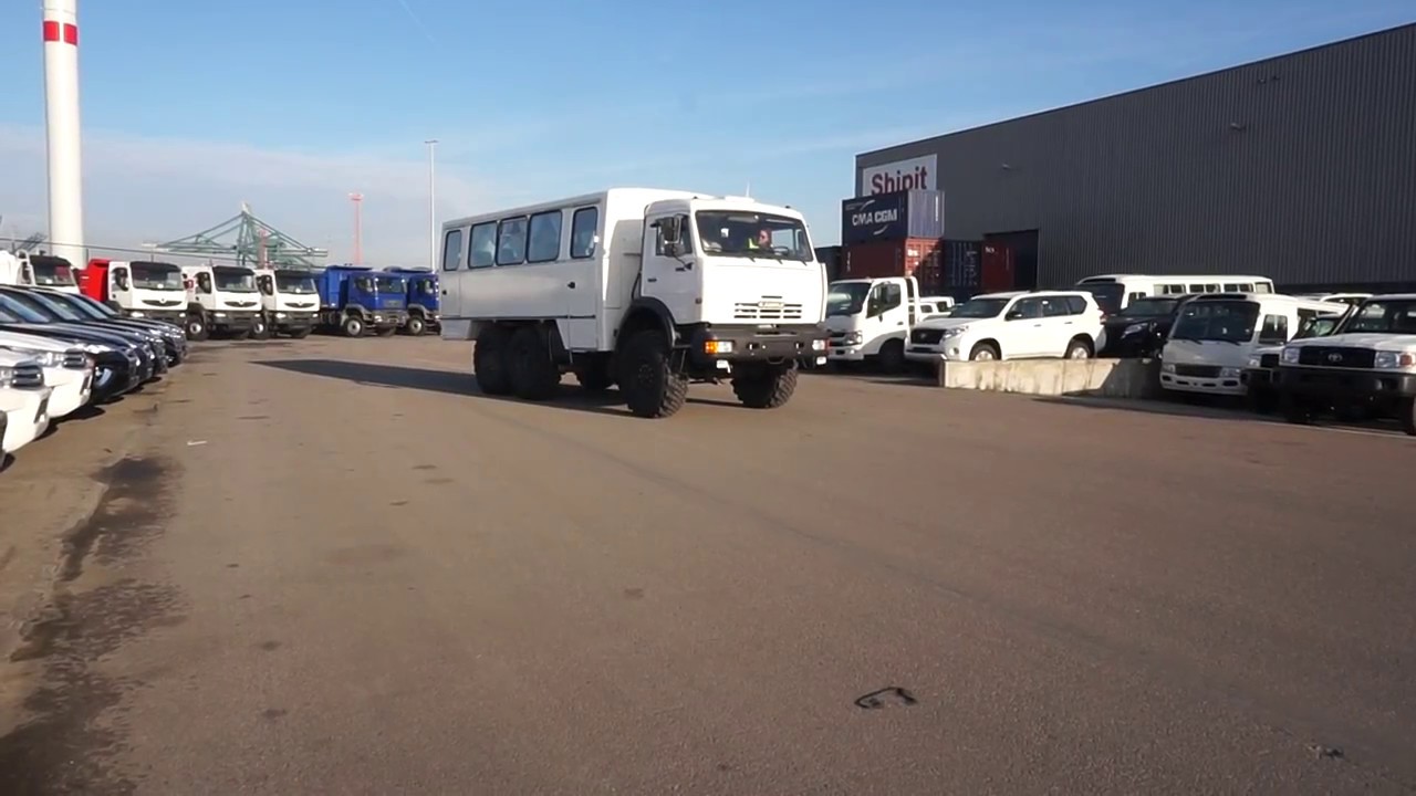 Kamaz Bus 6x6 - off road transport of persons - transport de personnes ...