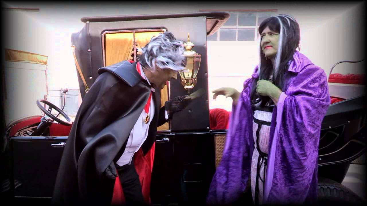 Munsters Go To Vegas with Butch Patrick • Las Vegas Car Stars - YouTube