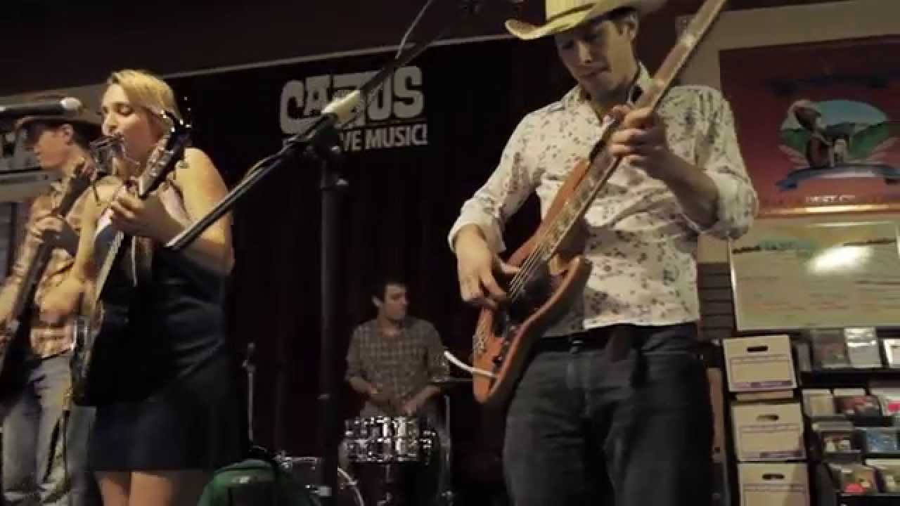 Angela Perley & the Howlin' Moons - South by Southwest 2012 - YouTube