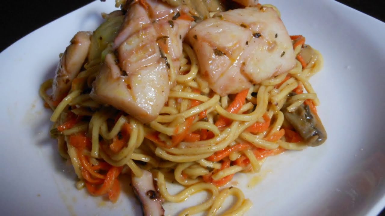 Pancit Canton with Squid & Pesto Cheese Sauce - YouTube