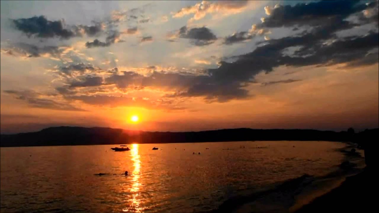 Ηλιοβασίλεμα στη παραλία Οφρυνίου... - YouTube