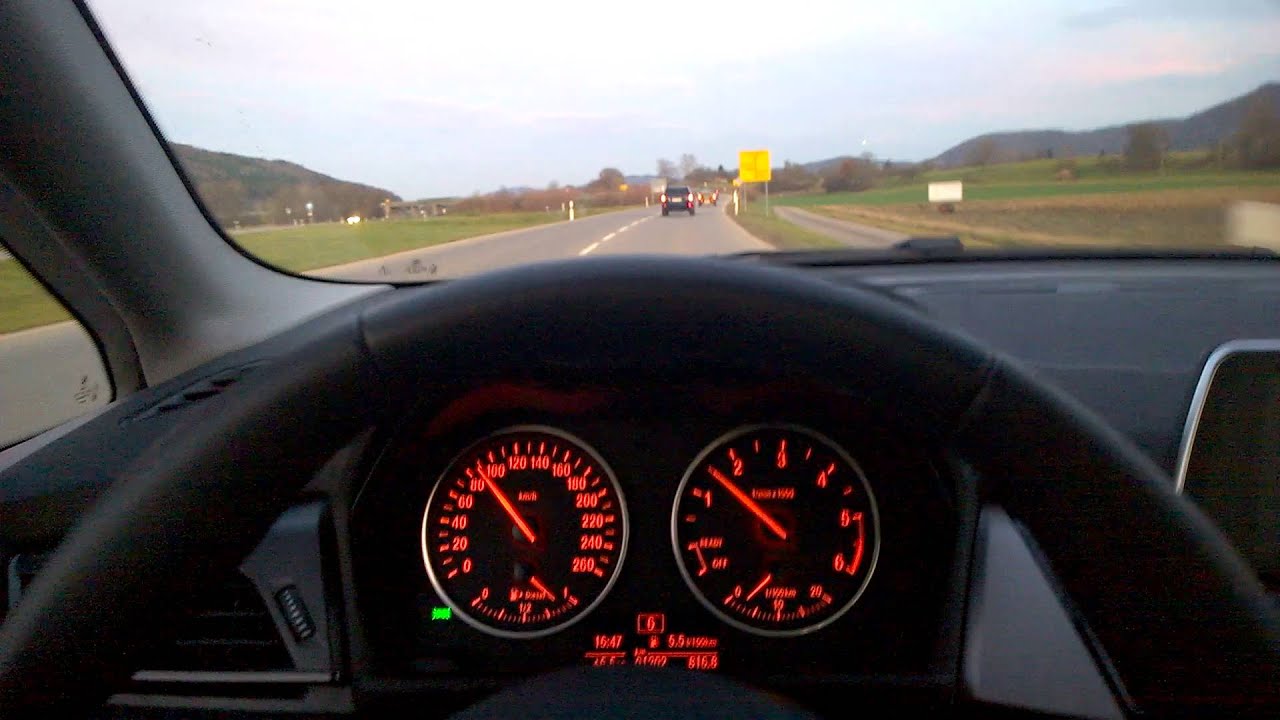 BMW 214D Active Tourer F45 - YouTube