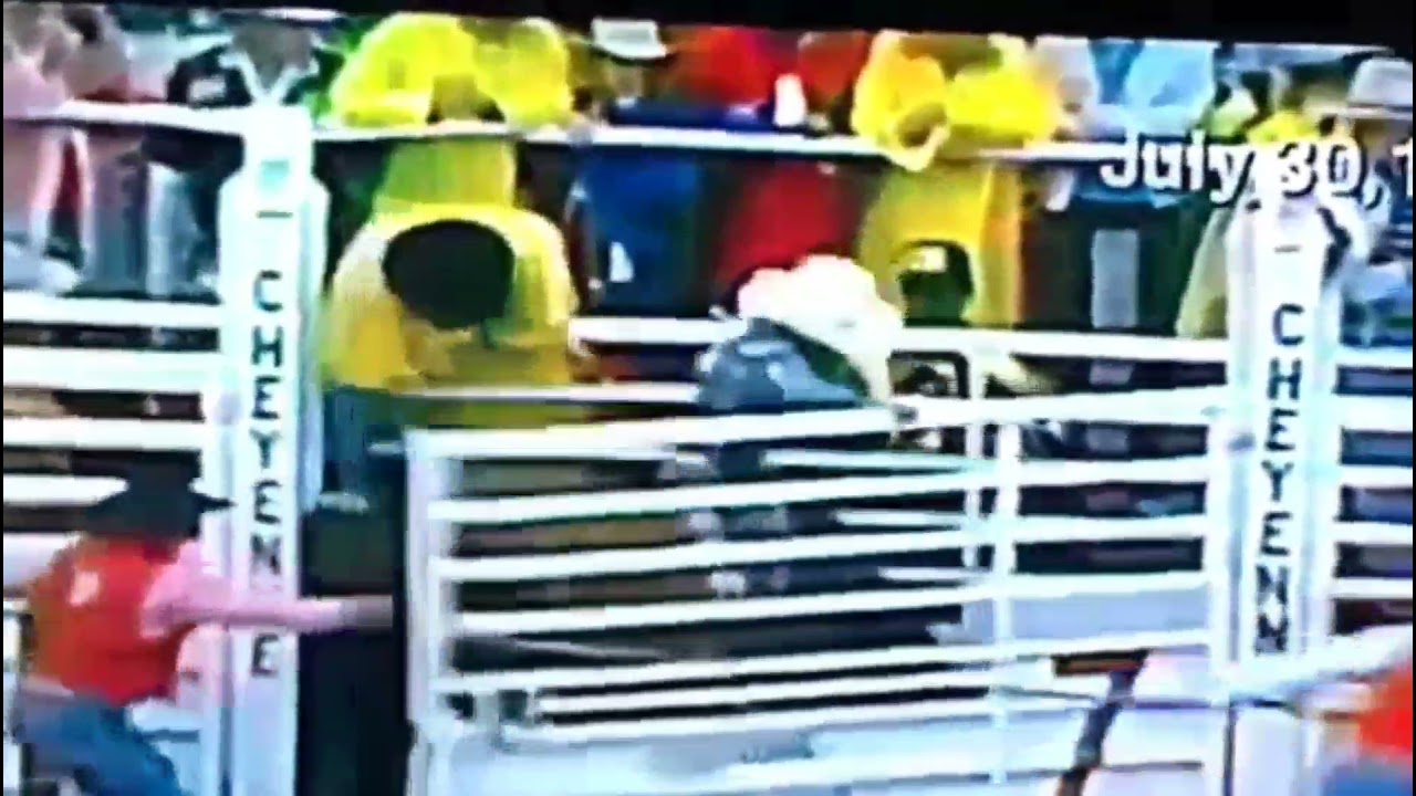 Lane Frost last bull ride Cheyenne frontier days July 30 1989 - YouTube