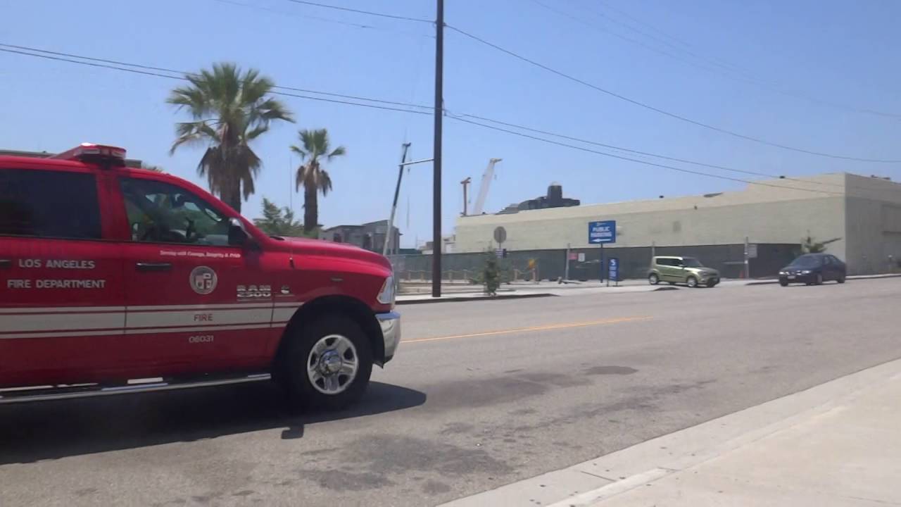 lafd ems 1 responding - YouTube