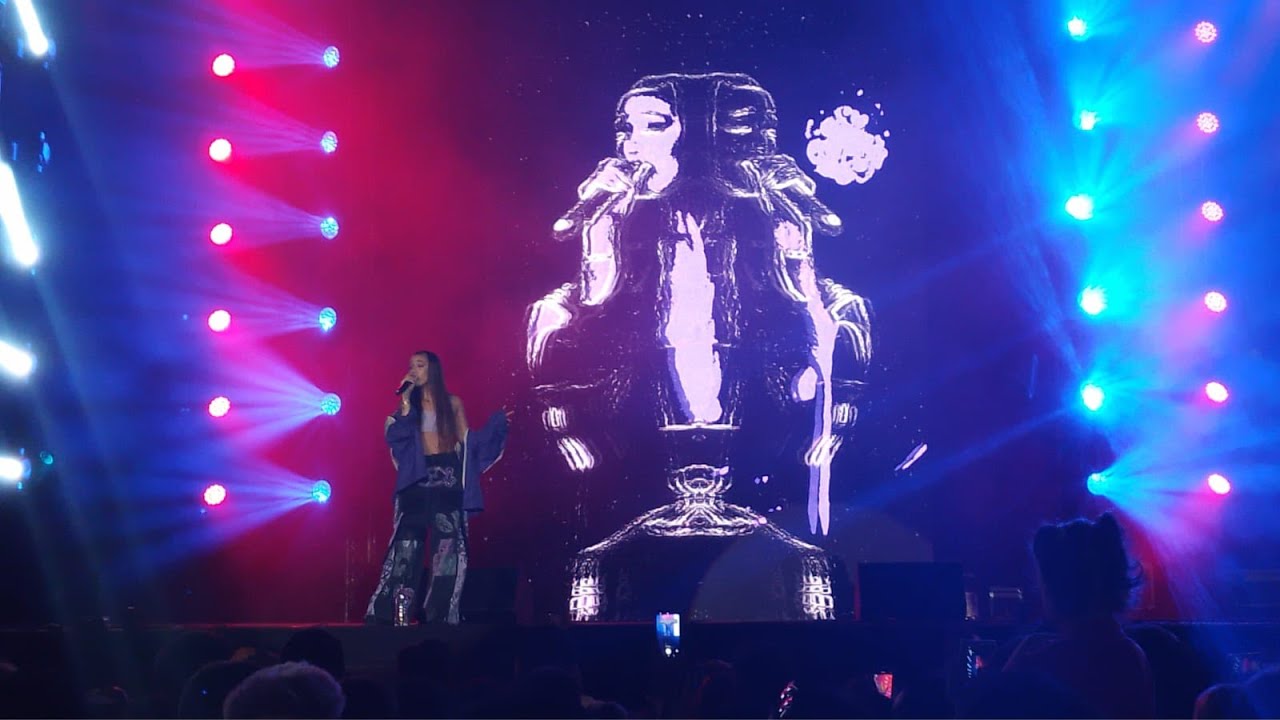 Angela Torres - Guapo - en Tecnopolis - YouTube