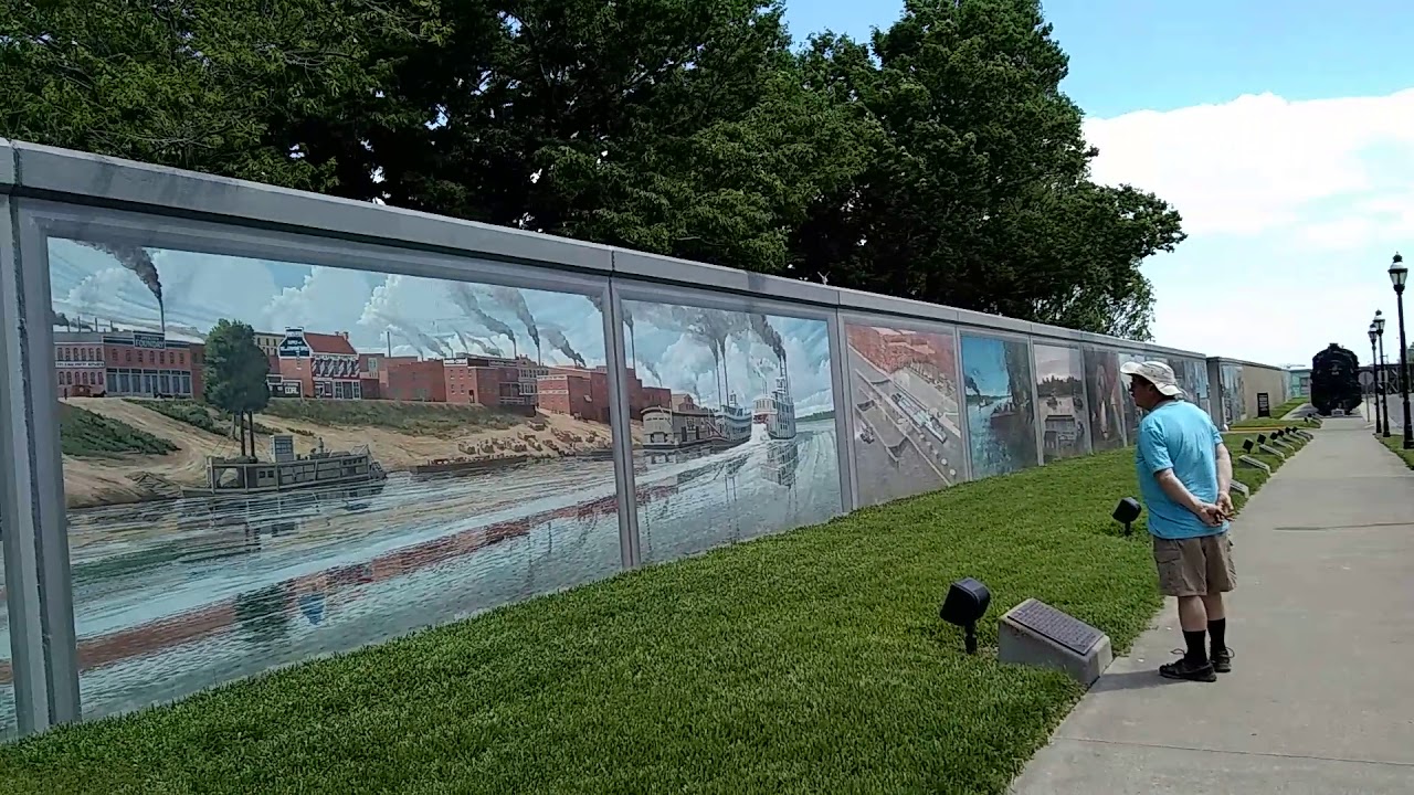 Paducah Kentucky Flood wall murals - YouTube